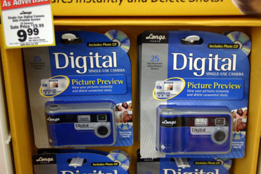 Disposable Digital Camera Facts: See The History, Pros & Cons, And ...